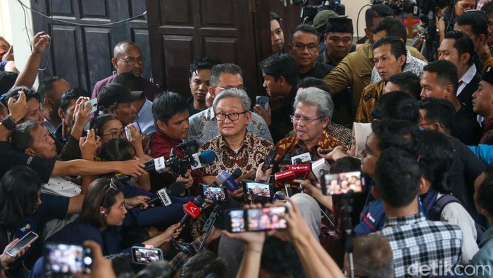Hakim Tolak Permohonan Praperadilan Sekjen PDIP Hasto Kristiyanto