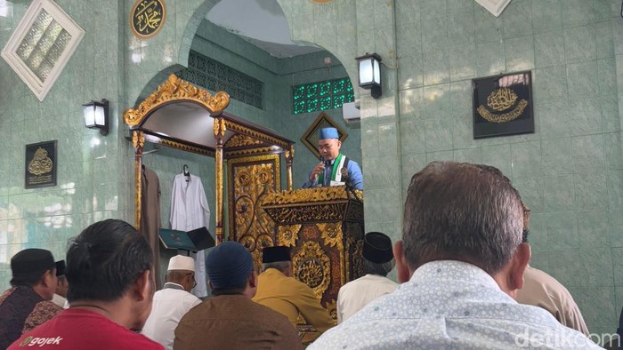 Khutbah Jumat Bahasa Jawa untuk Pertengahan Ramadhan Khutbah Jumat Bahasa Jawa untuk Pertengahan Ramadhan