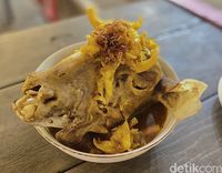 Haji Parto: Sate dan Kepala Kambing Muda Berbumbu Sedap di Dragon Point PIK