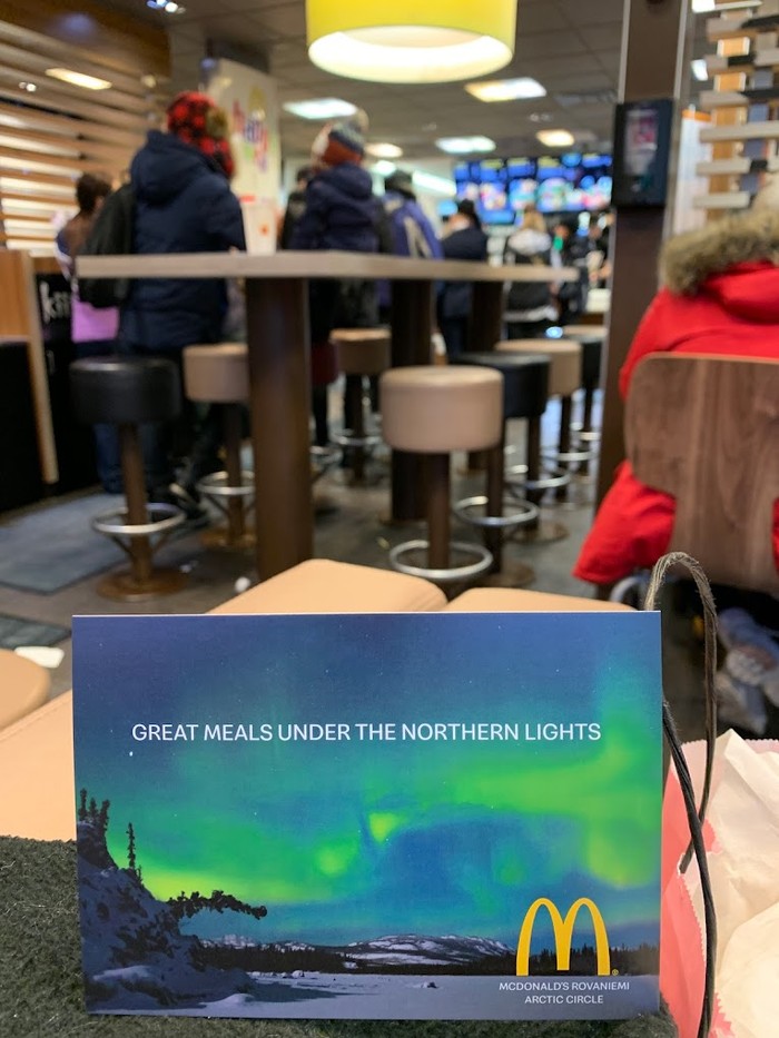 Keren! Di Gerai McDonald's Paling Utara Dunia, Bisa Lihat Aurora!