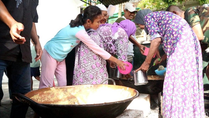 Berburu Berkah Bubur Suro Sunan Bonang di Ramadan