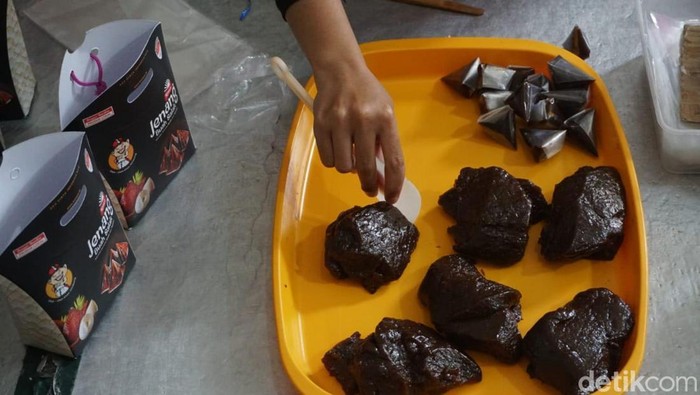 Salak Jadi Olahan Khas Jombang yang Laris Manis untuk Lebaran