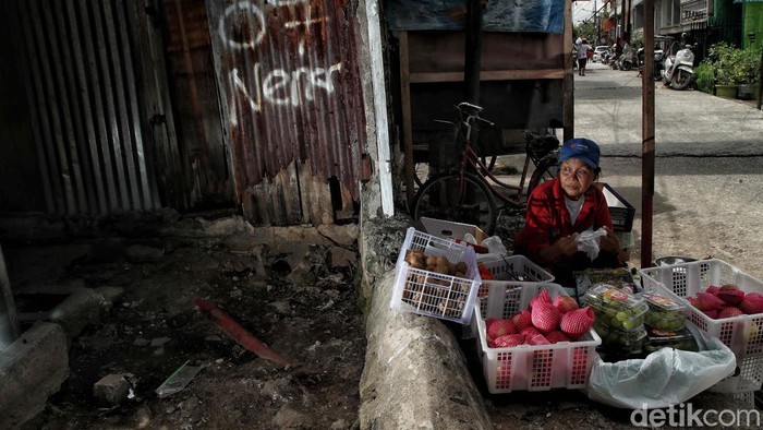 Potret Pasar Sungai Bambu Sepi Pembeli