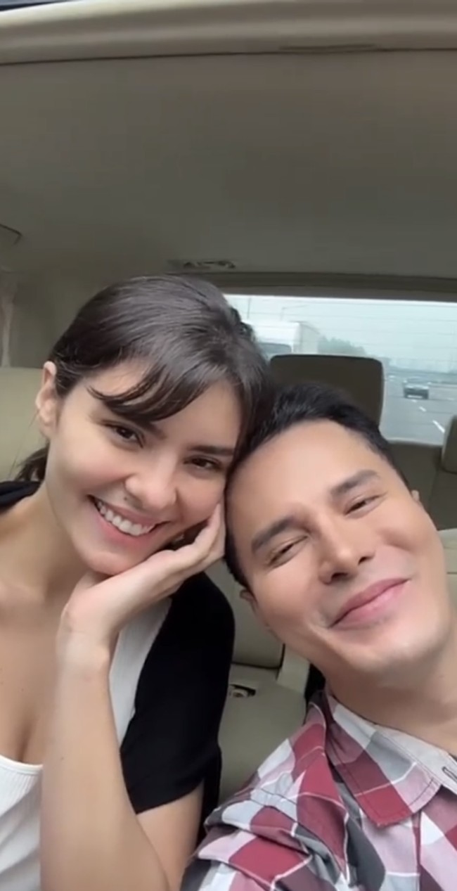 7 Foto Mesra Dokter Oky Pratama Bareng Istri Bule yang Jarang Tersorot