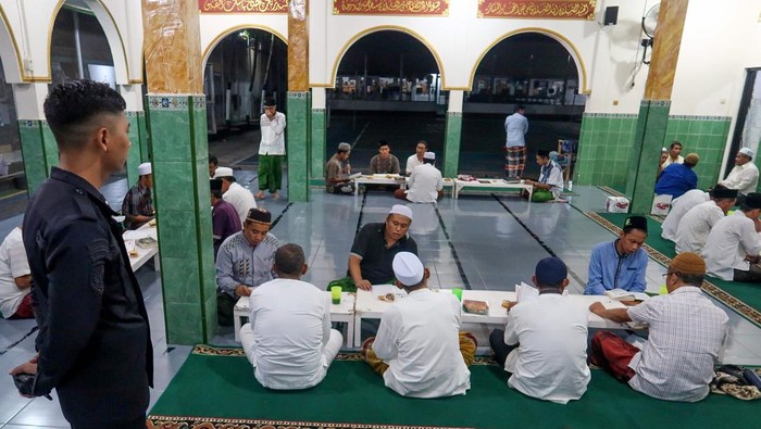 Berita Terkini : Bikin Adem, Warga Binaan Lapas Banyuwangi Tadarus Al ... Berita Terkini : Bikin Adem, Warga Binaan Lapas Banyuwangi Tadarus Al ...