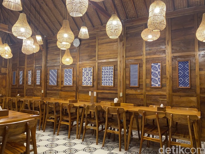 Sedap! Pecak Ikan hingga Ayam Goreng Nikmat di Resto Joglo Bekasi