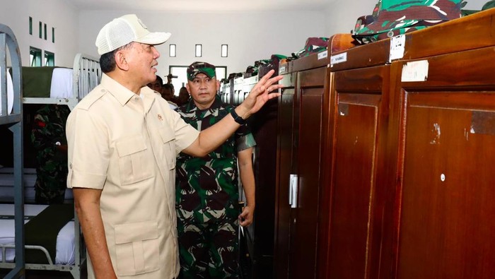 Momen Menhan Tinjau Rindam Merdeka, Tekankan Bentuk Prajurit Berkualitas