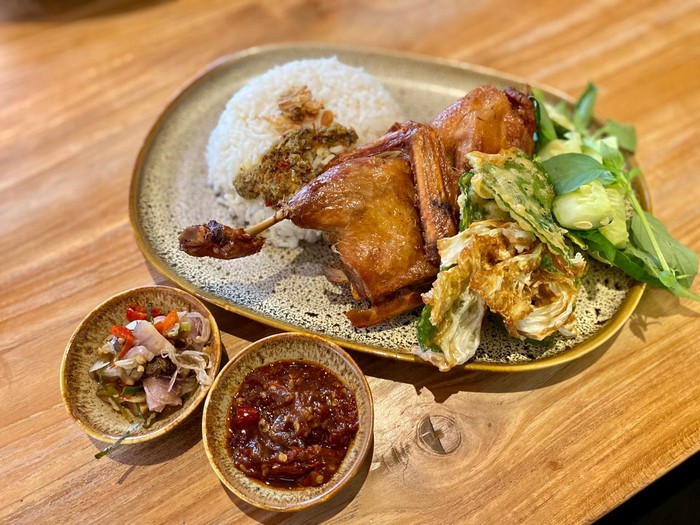 Ada Bebek Asap Tegalalang yang Gurih Mantap Buat Buka Puasa di BSD