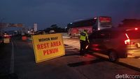 Penuh Saat Jam Buka Puasa, Rest Area Km 338 Tol Pekalongan Sempat Ditutup
