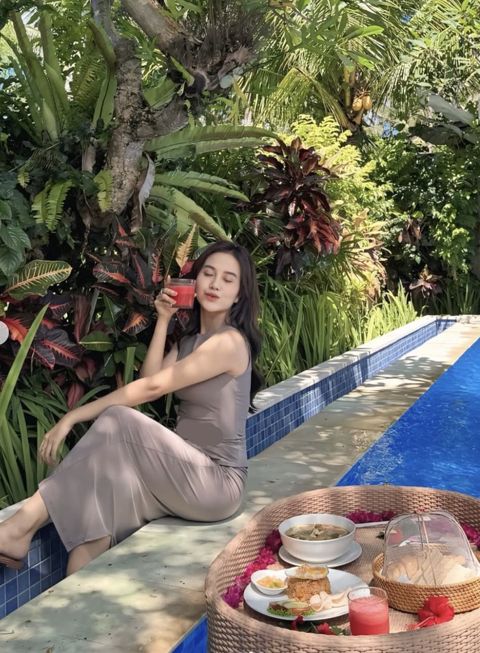 Mayang Lucyana Nikmati Sarapan di Bali hingga Jajan Enak di Korea