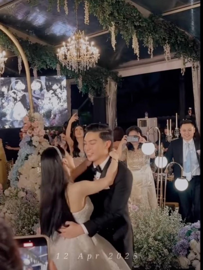 8 Potret Pernikahan Jessica Jane dengan Erwin Phang