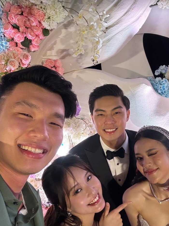 8 Potret Pernikahan Jessica Jane dengan Erwin Phang