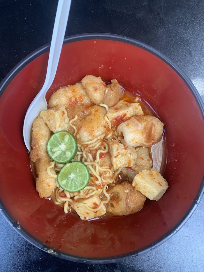 Lengkap Mantap! 20 Seblak Prasmanan Ada di Sini!