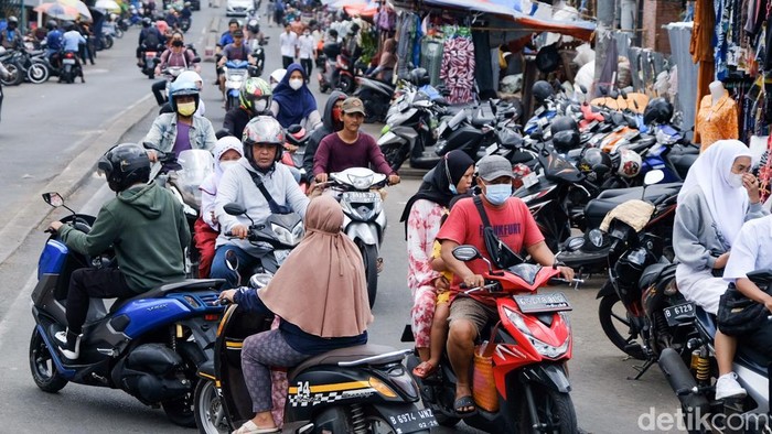 Pemotor Lawan Arah di Kolong Flyover Ciputat Bakal Kena ETLE