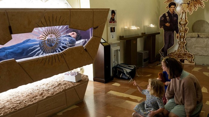 Potret Jenazah Carlo Acutis yang Bakal Jadi Santo Milenial Pertama