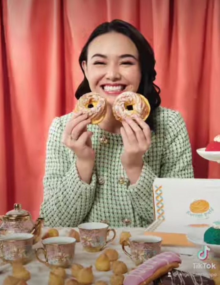 Amanda Manopo Pernah Makan di Restoran Aquarium dan Bisnis Kue