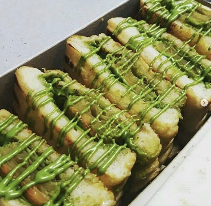 20 Roti Bakar Kekinian Topping Melimpah Ada di Sini!