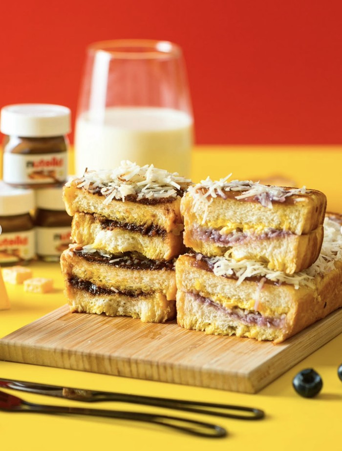 20 Roti Bakar Kekinian Topping Melimpah Ada di Sini!