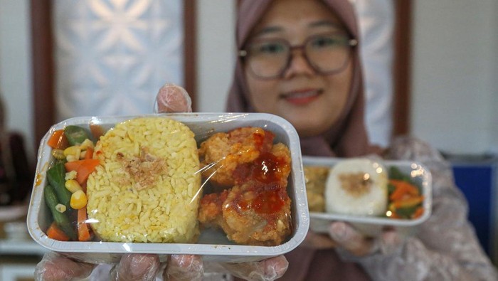 Intip Menu Makanan Jemaah Calon Haji Aceh di Pesawat