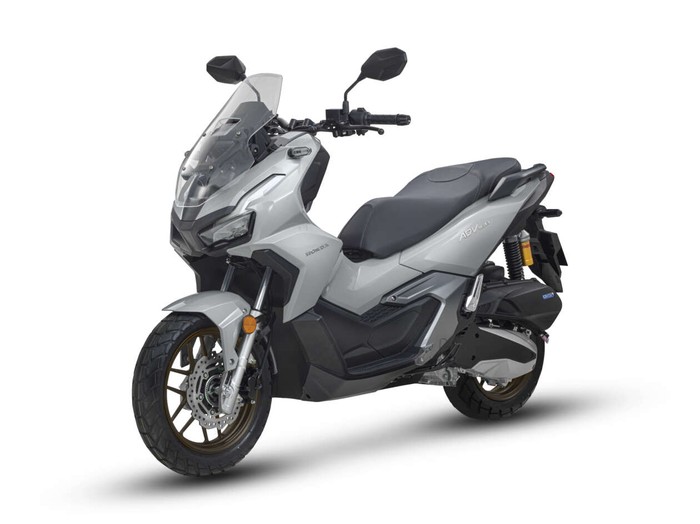 Potret Honda ADV 160 Versi 2025, Makin Sporty dengan Warna Baru