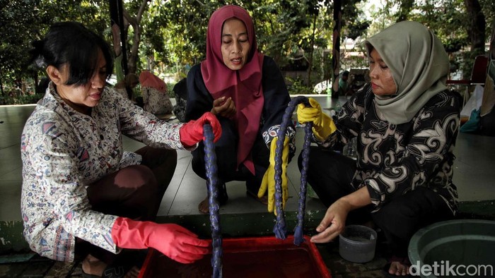 Warga Belajar Membatik Koja untuk Lestarikan Budaya Betawi