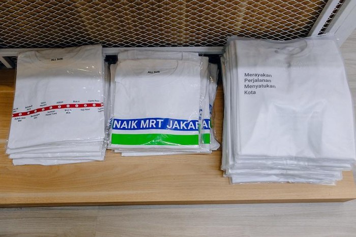 MRT Jakarta Buka Toko Oleh-oleh Pertama, Ada Alat Bayar Uniknya!