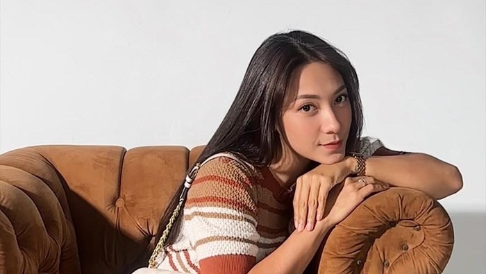 Penampilan Dinda Kirana Abis Oplas Wajah-Payudara