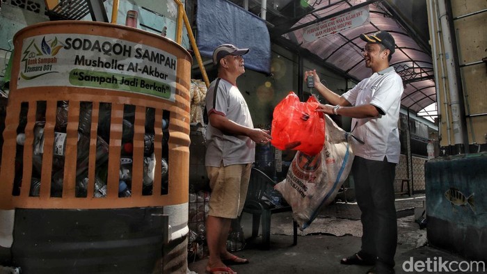 Memilah Sampah Meminimalisir Masalah