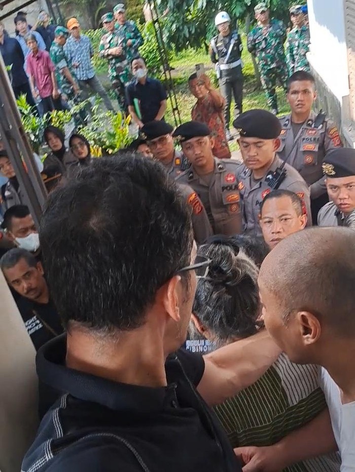 Situasi Eksekusi Rumah Atalarik Syach