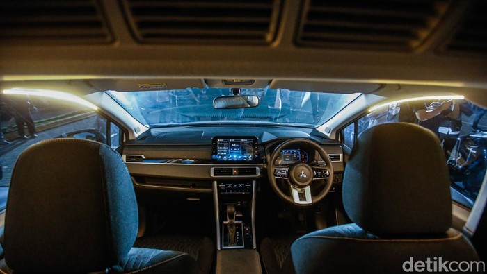 Melihat Lebih Dekat Xpander dan Xpander Cross Terbaru