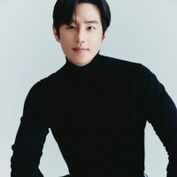 Potret Lulu Tobing di Premiere 'Guna-Guna Istri Muda', Netizen: Cantiknya Abadi