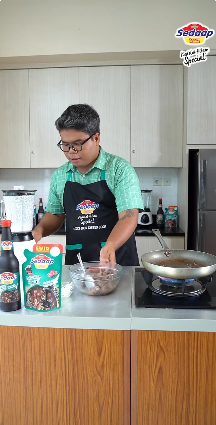 Momen Fajar MCI Lamar Kekasih usai Kompetisi Memasak