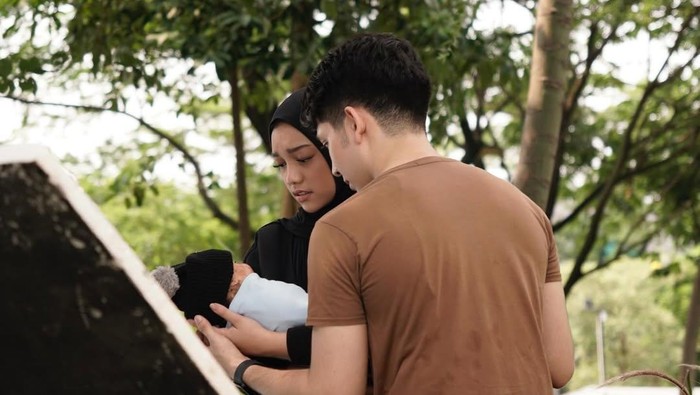 Fadi Alaydrus Benarkan Putus Cinta dengan Naura Ayu