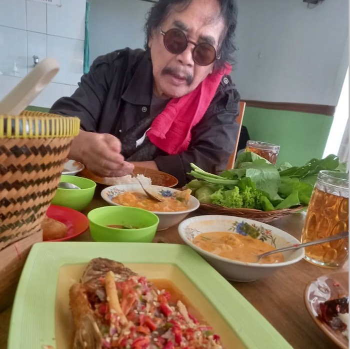 Jaja Miharja Doyan Pecak Gurame hingga Sayur Besan khas Betawi