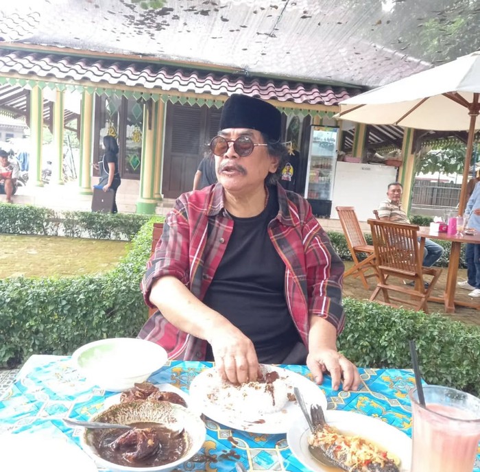 Jaja Miharja Doyan Pecak Gurame hingga Sayur Besan khas Betawi