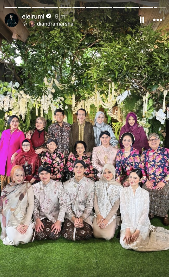 Foto: Maia Estianty Manglingi di Pengajian dan Siraman Al Ghazali