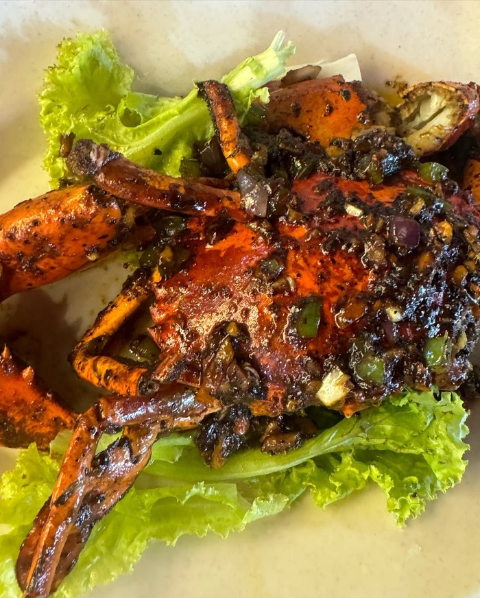 Keseruan Vior Jualan Cheese Coin hingga Makan Kepiting