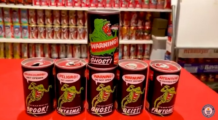 Gokil! Pria Ini Koleksi Lebih dari 11 Ribu Kaleng Minuman Bersoda