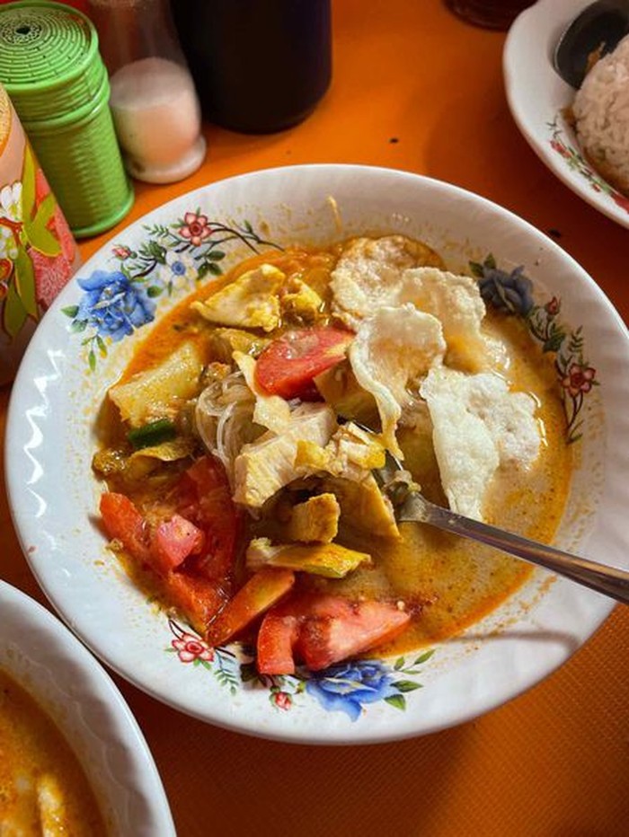 10 Soto Betawi Legendaris di Jakarta yang Tak Lekang oleh Waktu