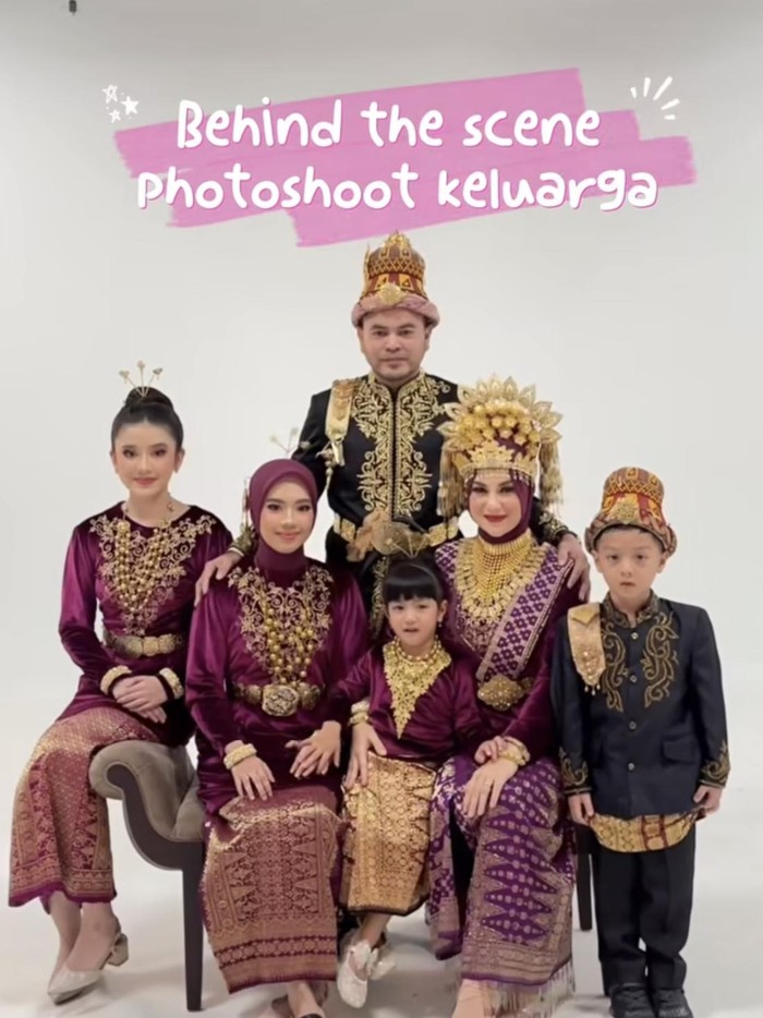 Akhirnya Lengkap! Irish Bella dan Haldy Sabri Punya Foto Keluarga