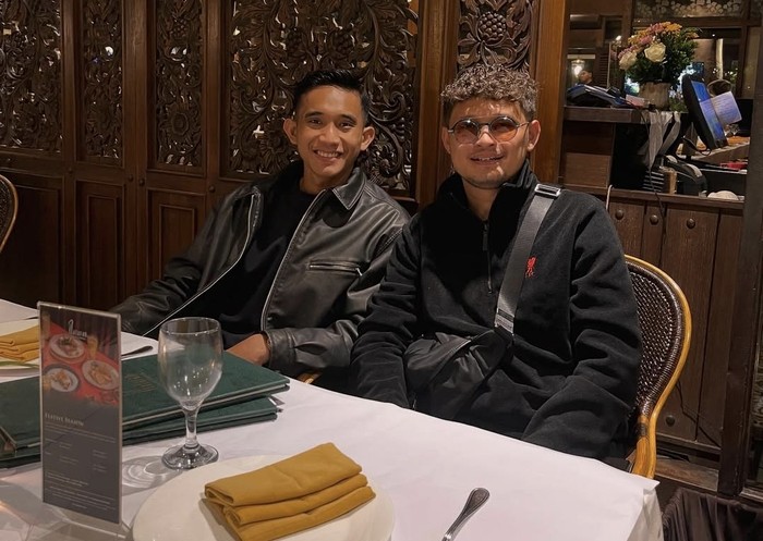 So Sweet! Syamsir Alam dan Keluarga Kulineran hingga ke Blok M