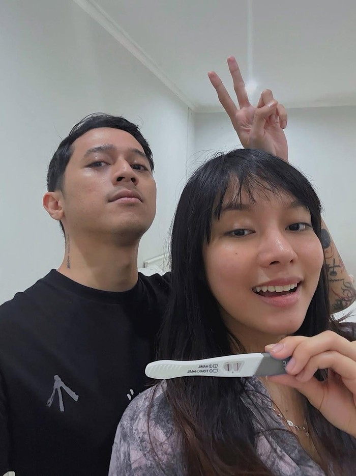 DJ Irene Agustine dan Bimo Picky Picks Happy Banget Tunggu Kelahiran ...