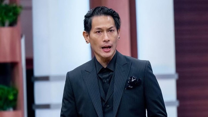 Setengah Abad Chef Juna dan Gaya Rambutnya dari Masa ke Masa