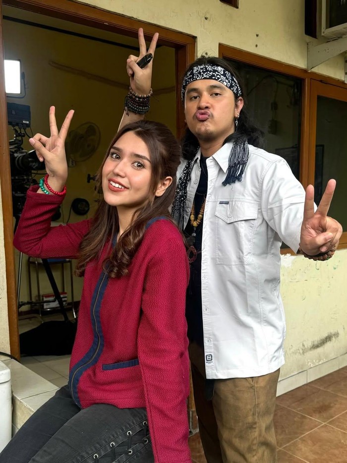 Kenalin Nih, Sharifa Azella Alhamid Cucu Elvy Sukaesih Mulai Jadi Artis