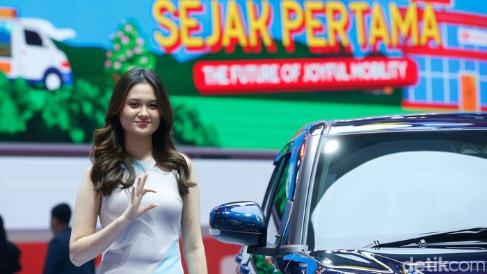 Tak Hanya Mobil, Senyum SPG di GIIAS 2025 Juga Curi Perhatian