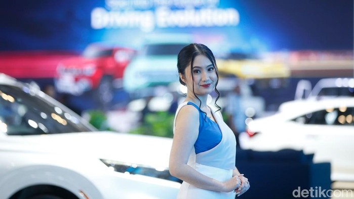 Tak Hanya Mobil, Senyum SPG di GIIAS 2025 Juga Curi Perhatian