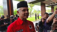 Ganjar Tanggapi Isu Jokowi Jadi Ketua Dewan Pembina PSI