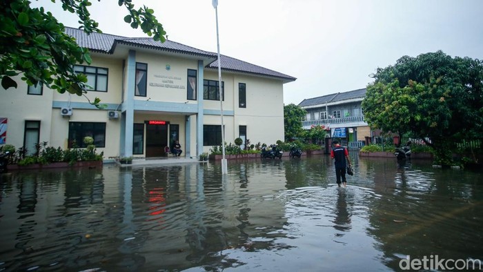 Penampakan Banjir di Rawalumbu Bekasi