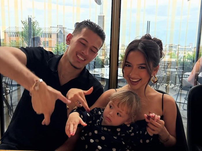Anak Jennifer Coppen Ultah, Justin Hubner: Happy Birthday My Little ...