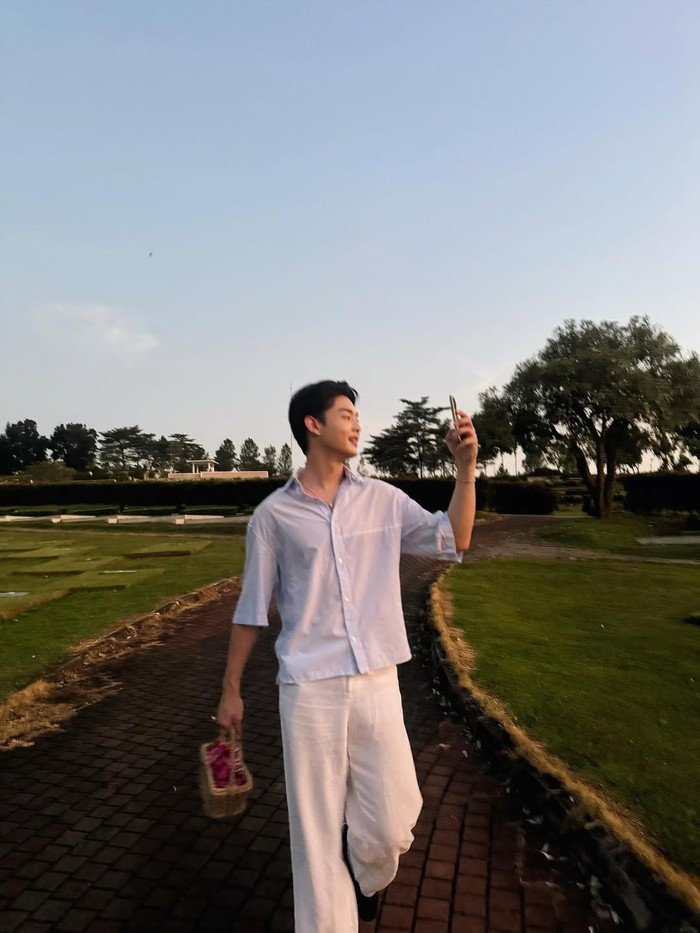 Gabriel Prince ke Makam Kakak, Olivia Finalis Gadis Sampul Meninggal ...
